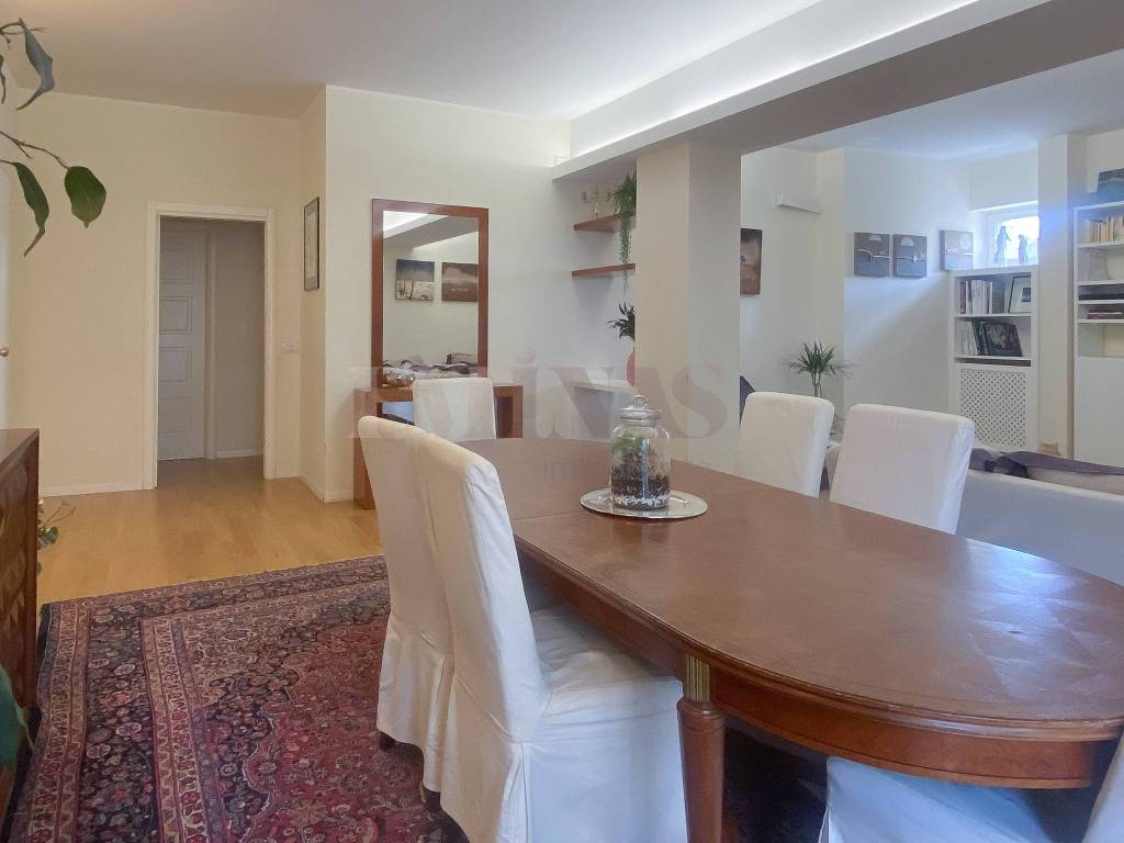 Appartamento in vendita a Cagliari via Goffredo Mameli, 97