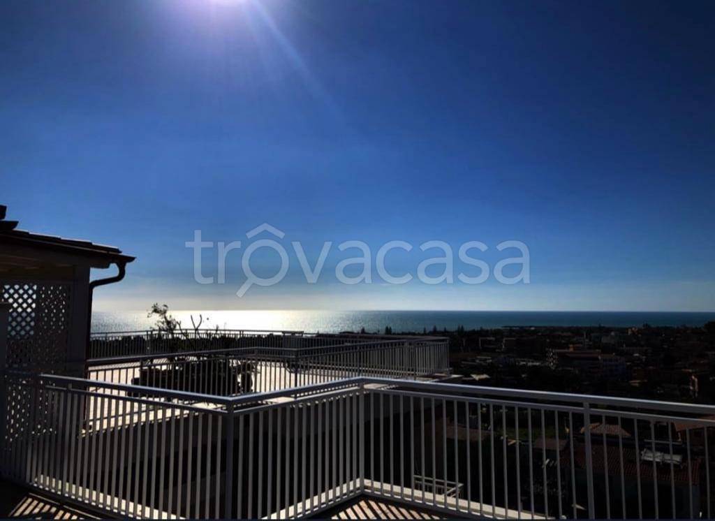 Appartamento in in vendita da privato ad Agrigento via delle Ninfee, 33