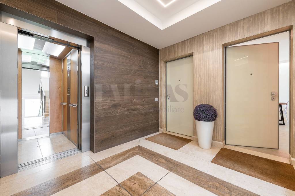 Appartamento in vendita a Cagliari via Costantinopoli, 85