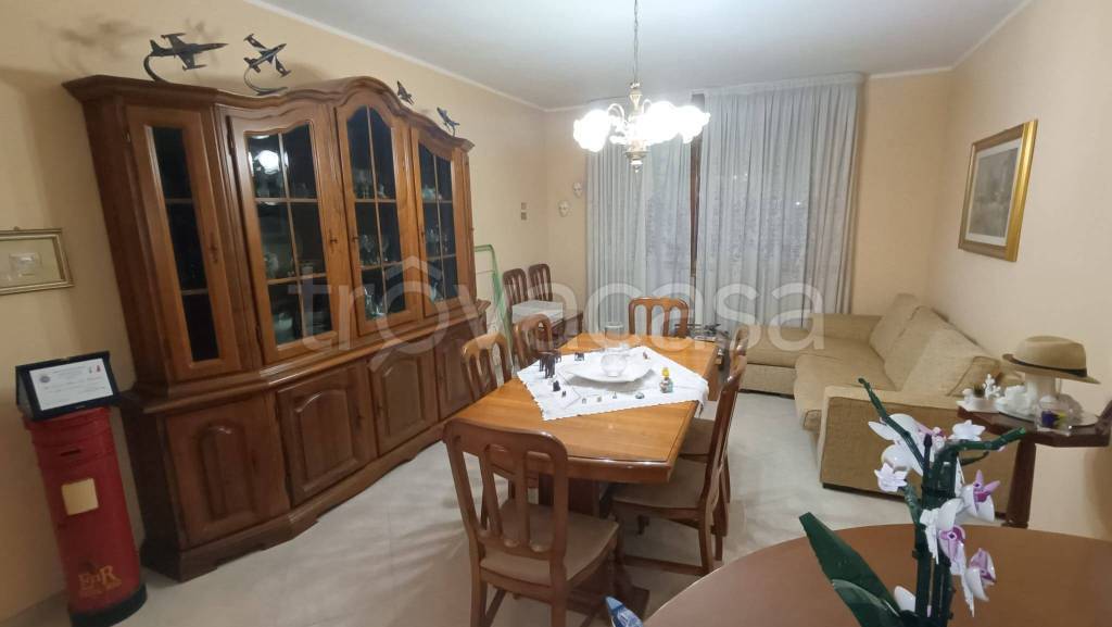 Appartamento in vendita a Pescara via Aldo Moro, 38