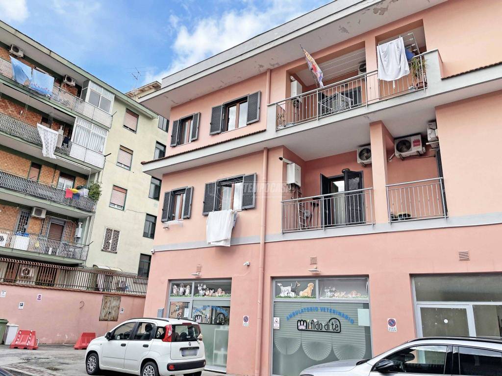 Appartamento in vendita ad Arzano via Sanremo 37