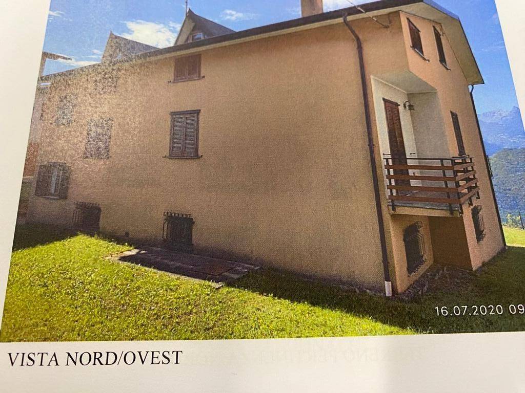 Villa Bifamiliare in vendita a Civo frazione Civo Centro, 73