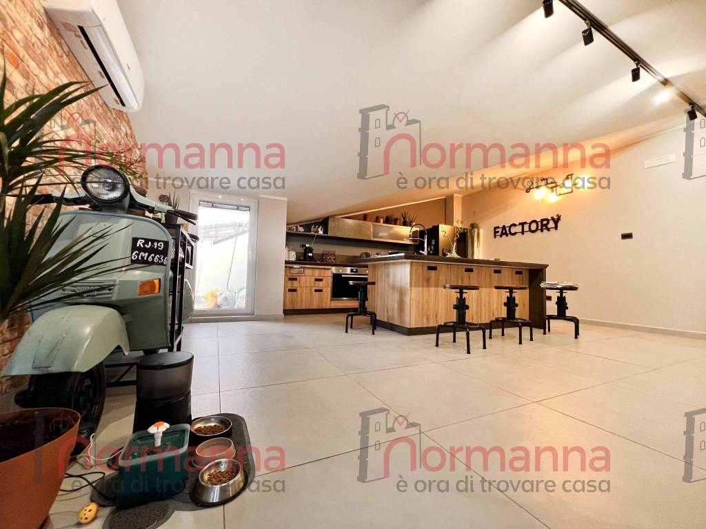 Mansarda in vendita ad Aversa via Filippo Saporito, 75