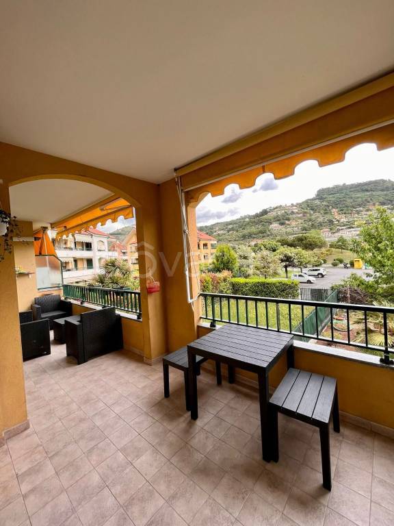 Appartamento in vendita a Camporosso via Braie