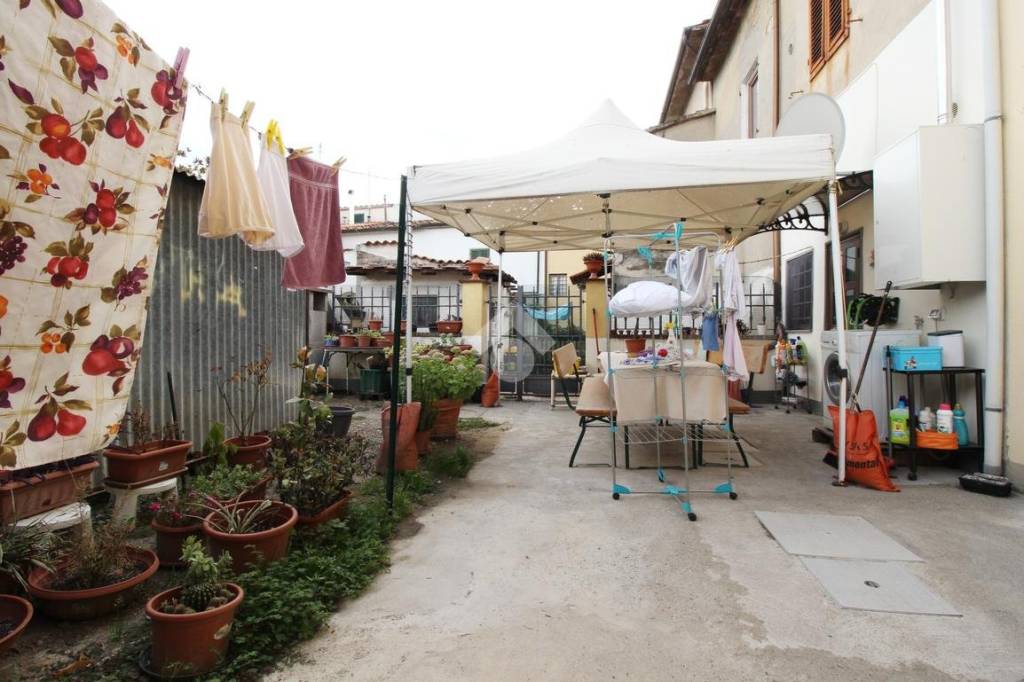 Casa Indipendente in vendita ad Agliana via selva, 5