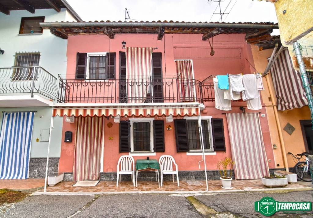 Casa Indipendente in vendita a Bianzè via Massimo d'Azeglio