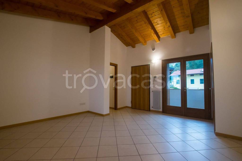 Appartamento in in vendita da privato a Fanna via Mazzaroli, 20