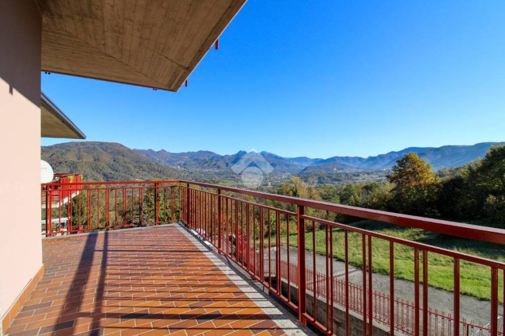 Appartamento in vendita ad Agnosine via Edoardo Togni