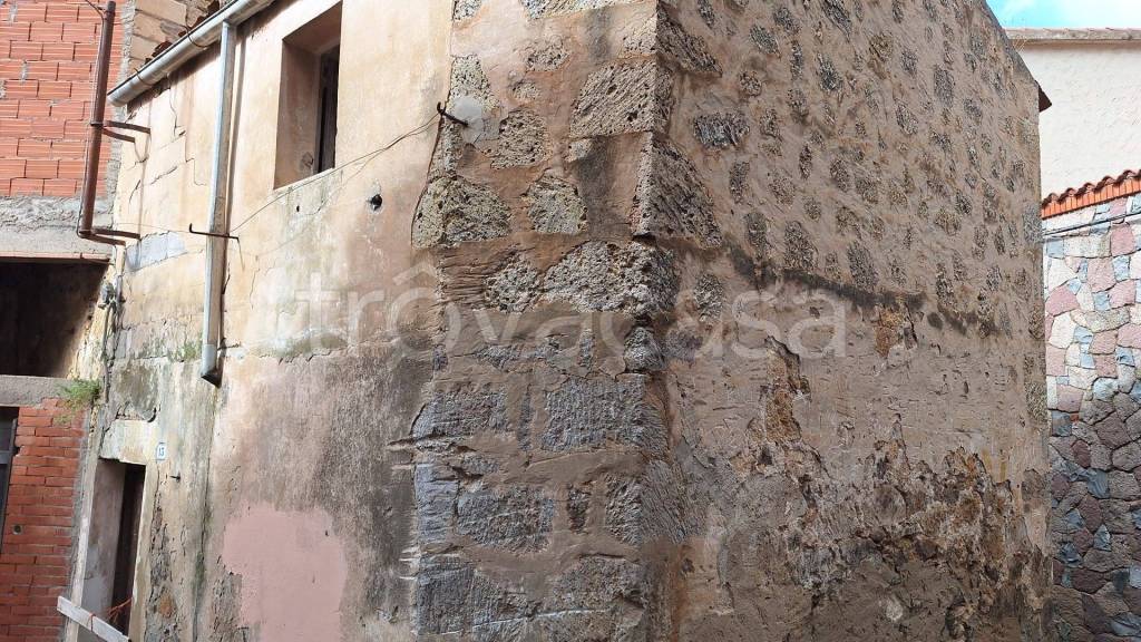 Casa Indipendente in vendita a Cuglieri via Carchero