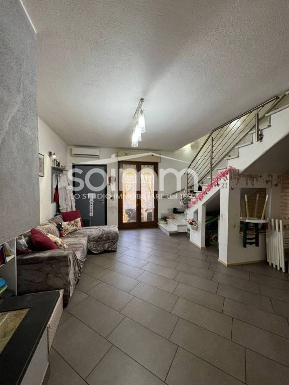 Villa in vendita ad Assemini via Ludovico Ariosto, 24