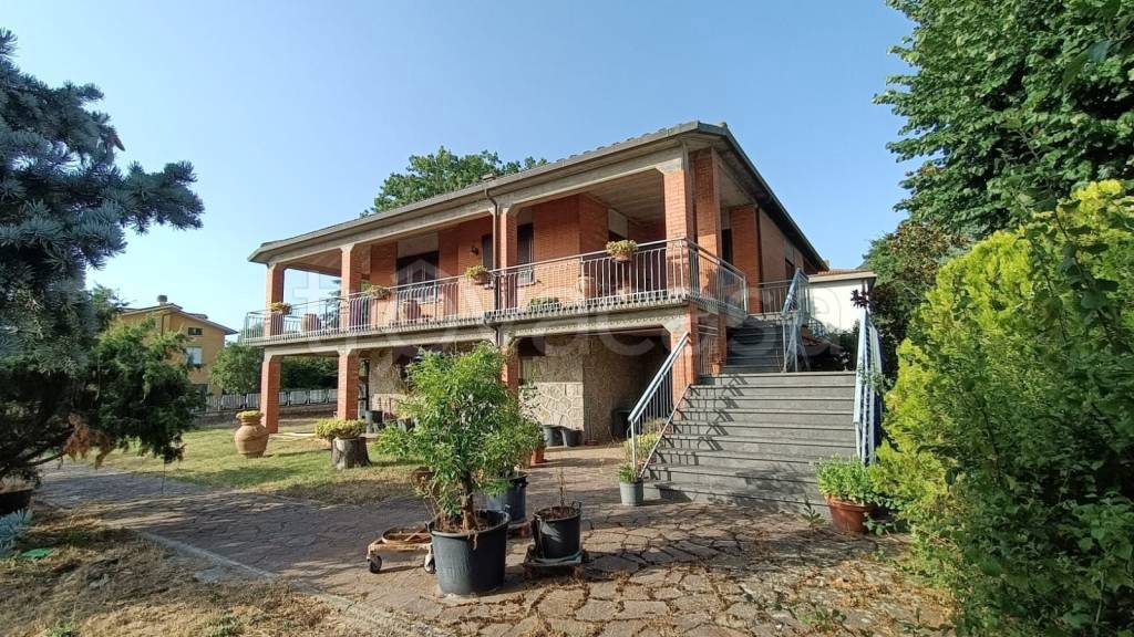 Villa in vendita a Guardea via Giosuè Carducci