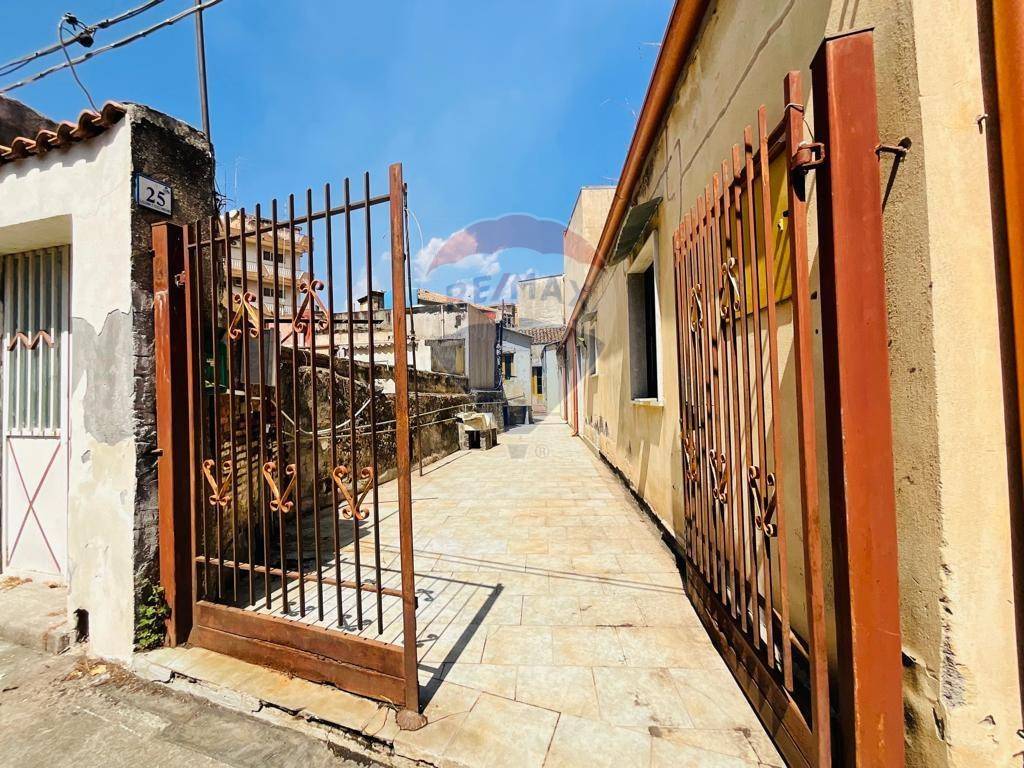 Casa Indipendente in vendita ad Aci Catena via Santi Elena e Costantino, 25