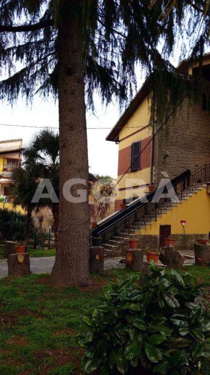 Appartamento in vendita a Corchiano via Ugo Petrucci