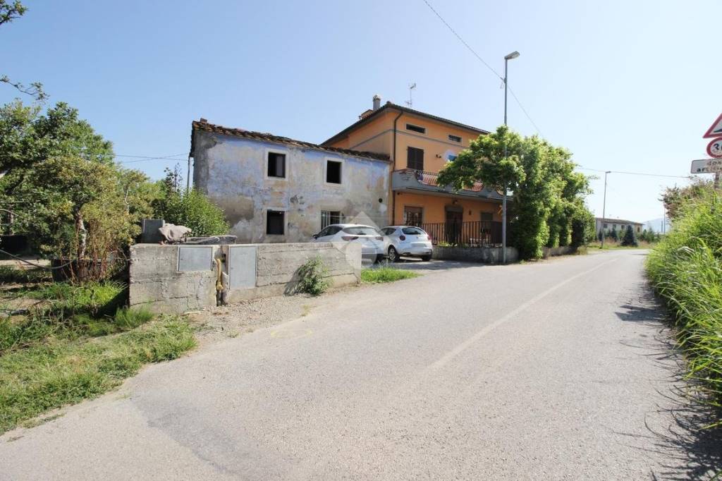 Appartamento in vendita ad Agliana via branaccia, 130