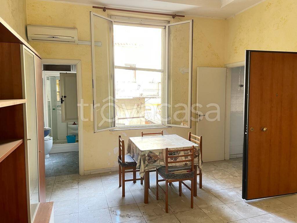 Appartamento in vendita a Crotone via Cutro, 78