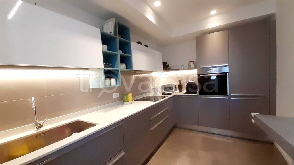 Appartamento in vendita a Civitanova Marche via Ippolito Nievo, 6