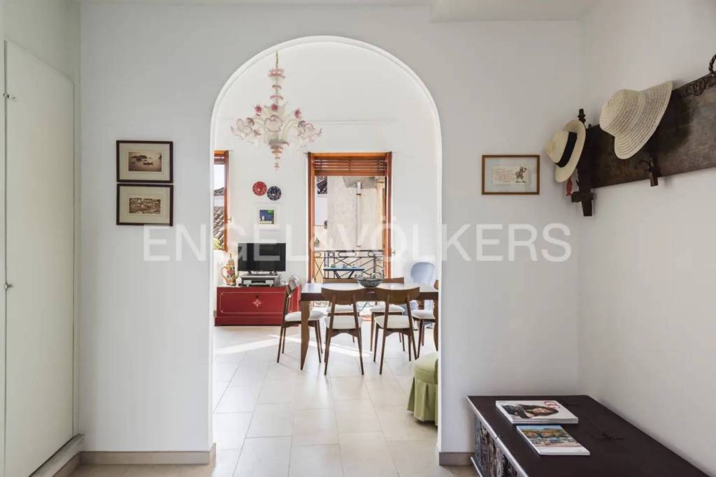 Appartamento in vendita ad Aci Castello via Valastro, 31