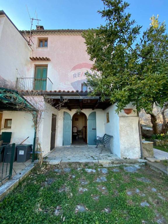 Casa Indipendente in vendita a Rocchetta a Volturno via Sant'Erasmo, 26