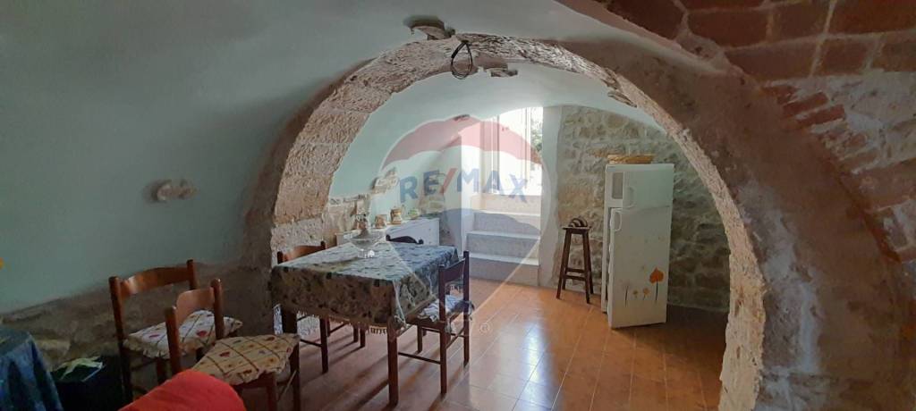 Casa Indipendente in vendita a Lettomanoppello via Valle