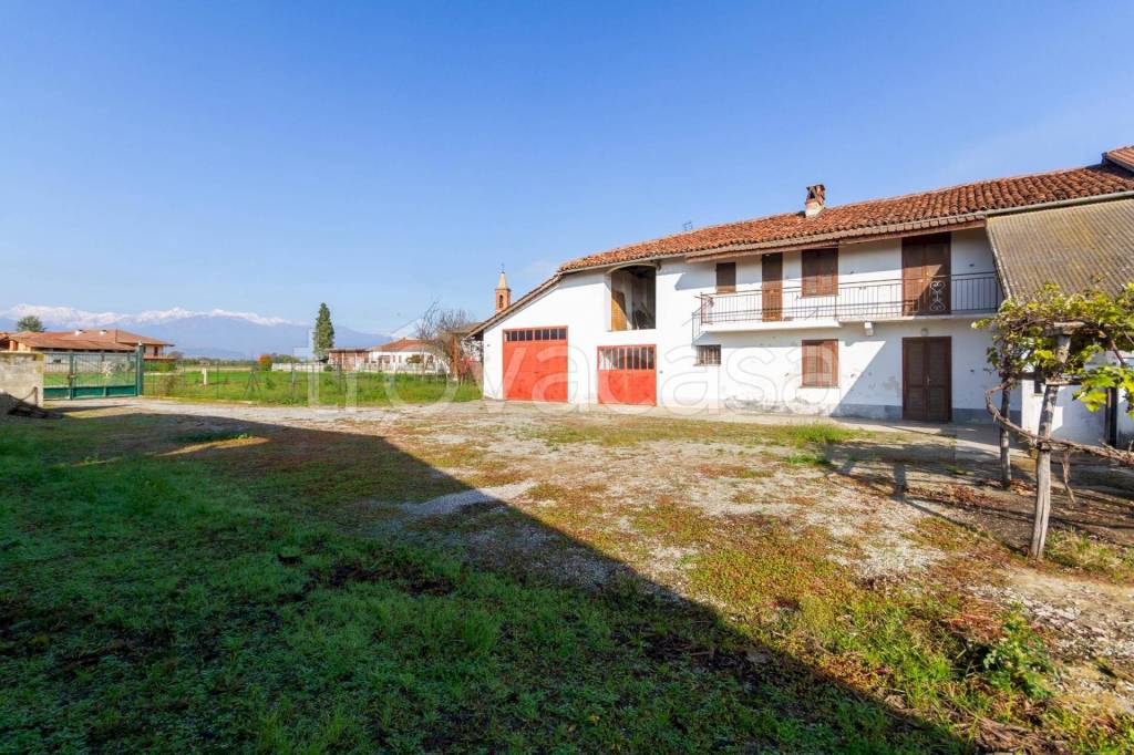 Casa Indipendente in vendita a Barge via Cardè, 92