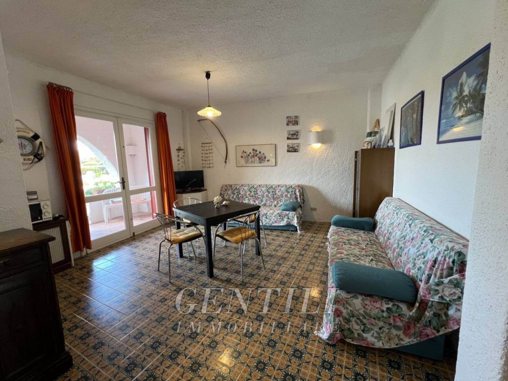 Appartamento in vendita ad Arzachena