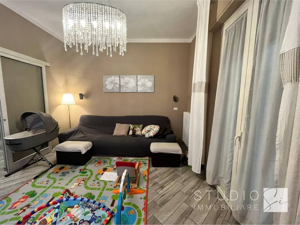 Appartamento in vendita ad Agliana via Vasco Pratolini