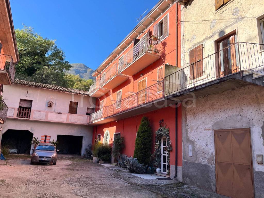 Appartamento in vendita a Brentino Belluno località Molini