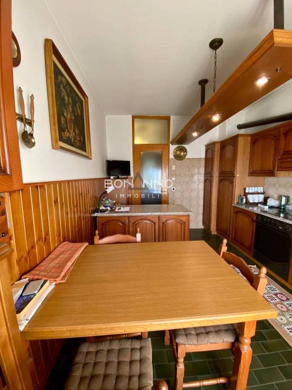 Appartamento in vendita a Caerano di San Marco via roma, 32