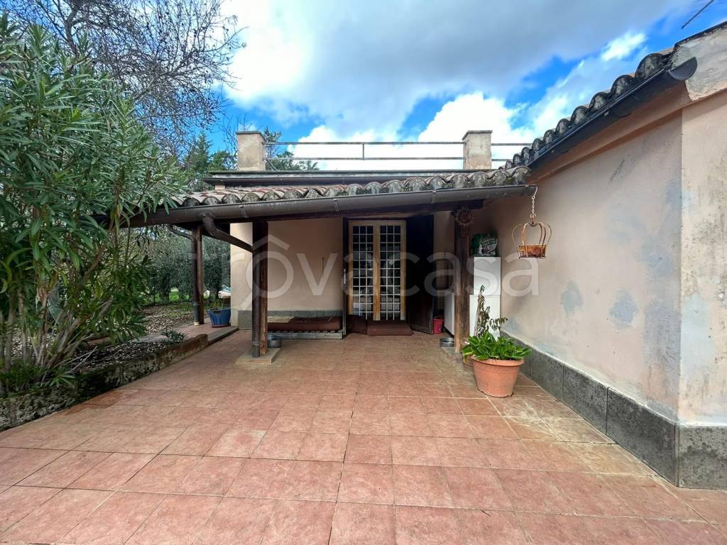 Villa in vendita a Bassano in Teverina strada Provinciale Ortana