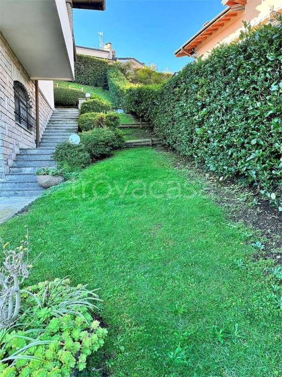 Villa in vendita a Baveno