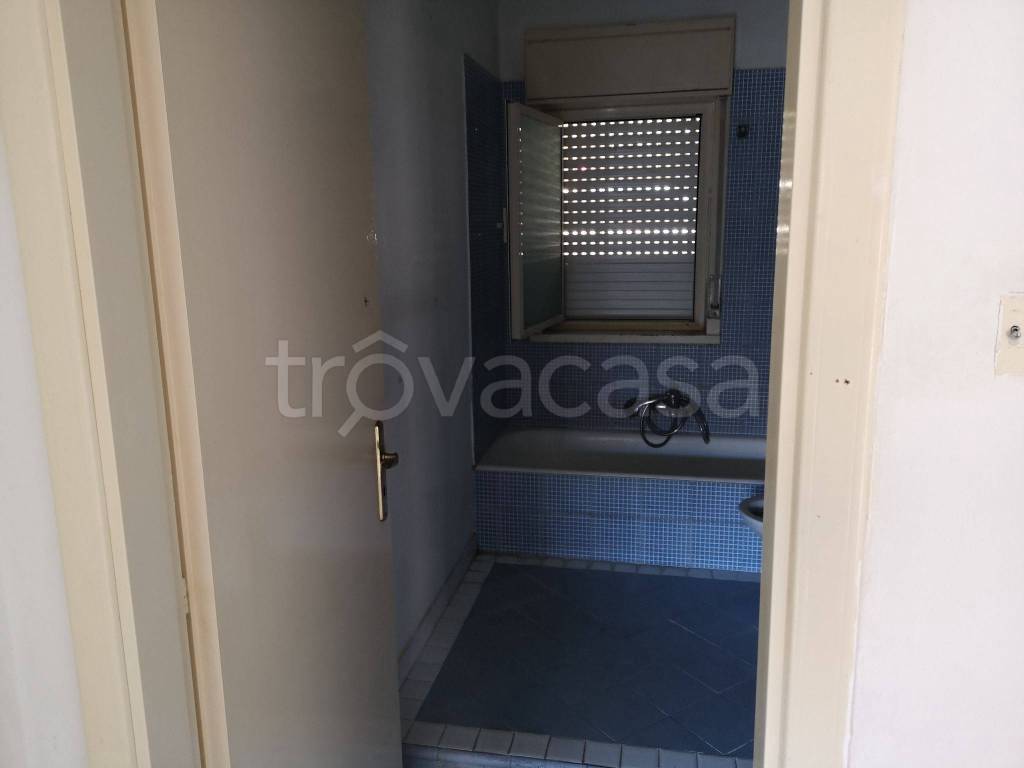 Appartamento in in vendita da privato ad Aci Catena via Vampolieri, 34
