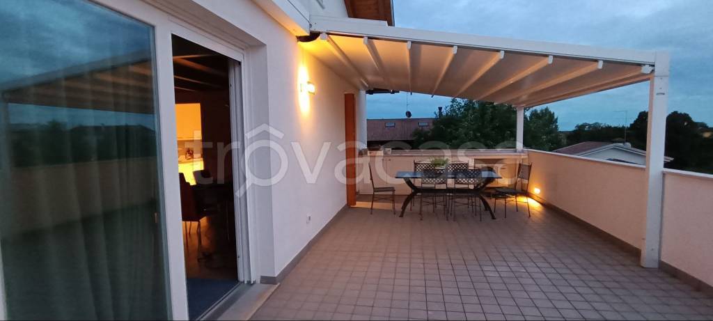 Attico in in vendita da privato a Cordenons via Stradelle