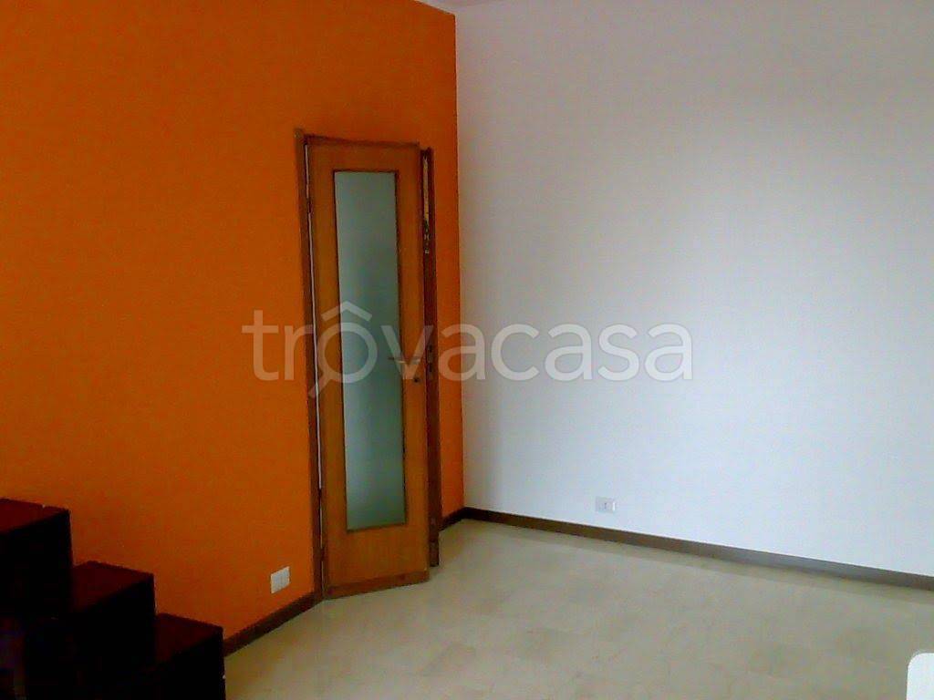 Appartamento in in vendita da privato a Milano via Michele Novaro, 6