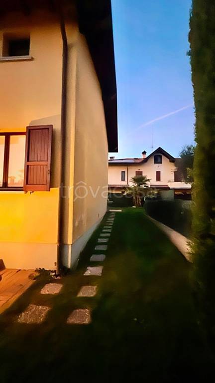 Villa a Schiera in in vendita da privato a Castenedolo via Guglielmo Oberdan, 56