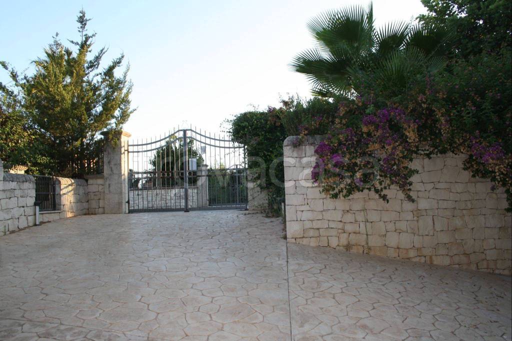 Villa in in vendita da privato a Modica contrada San Giuliano Macalle, 4H