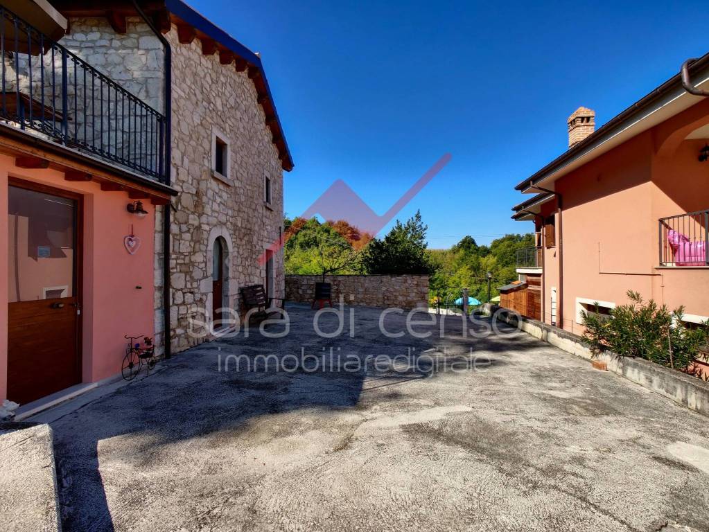 Villa in vendita ad Abbateggio contrada San Martino