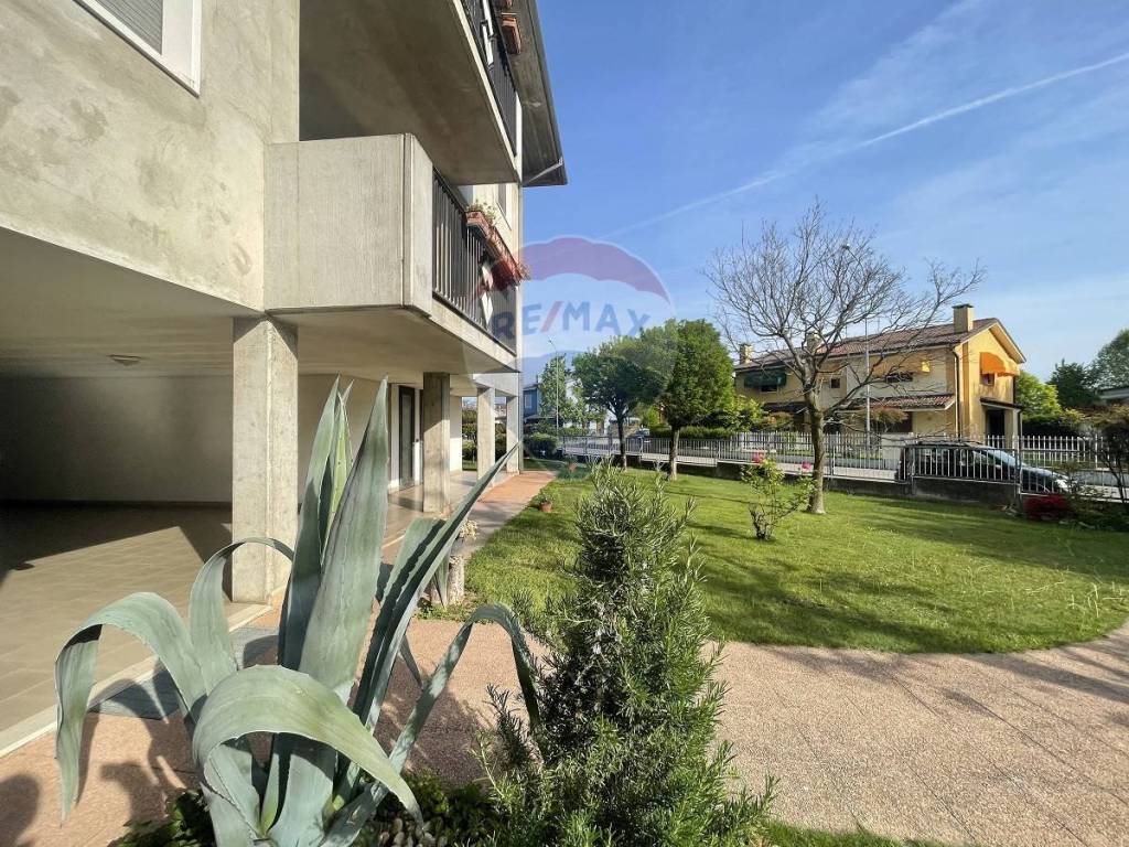 Appartamento in vendita a Bovolone via Petrarca, 26