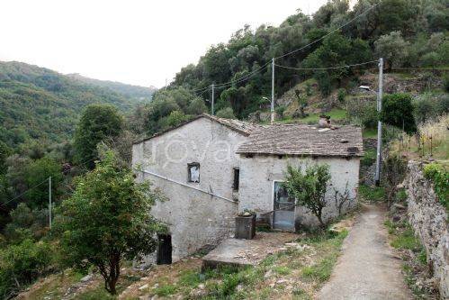 Appartamento in vendita a Camogli via Chiesa Vecchia di Bana