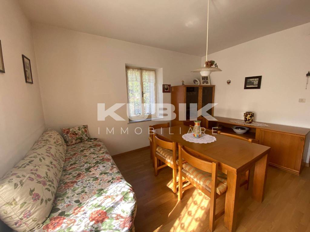 Appartamento in vendita ad Arta Terme via Umberto I