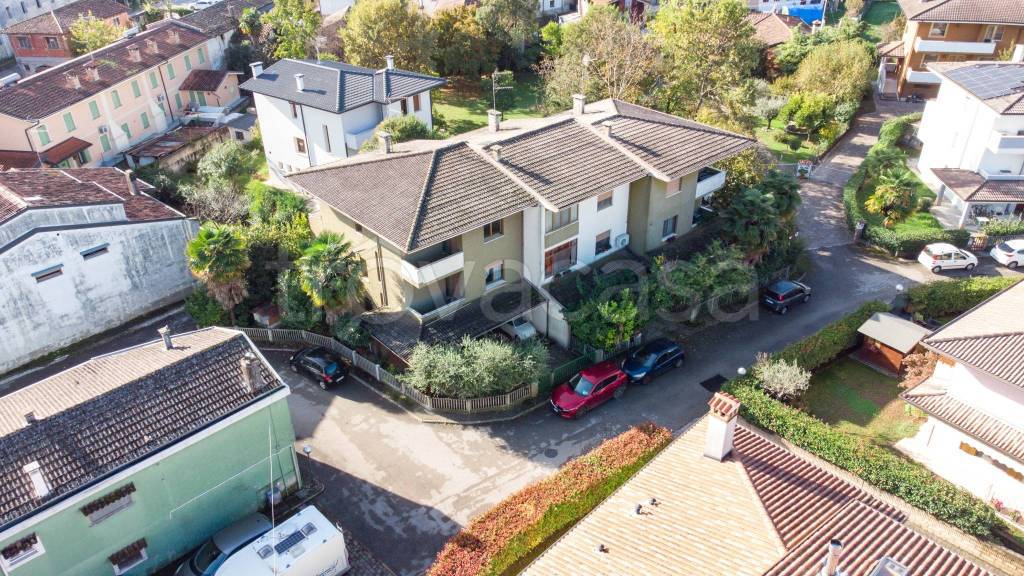 Villa a Schiera in vendita a Cervignano del Friuli via San Zenone, 68