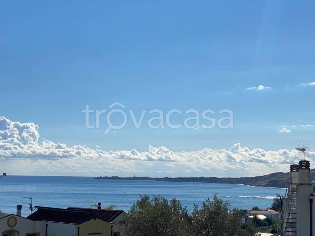 Villa in vendita a Crotone via Taras s.n.c