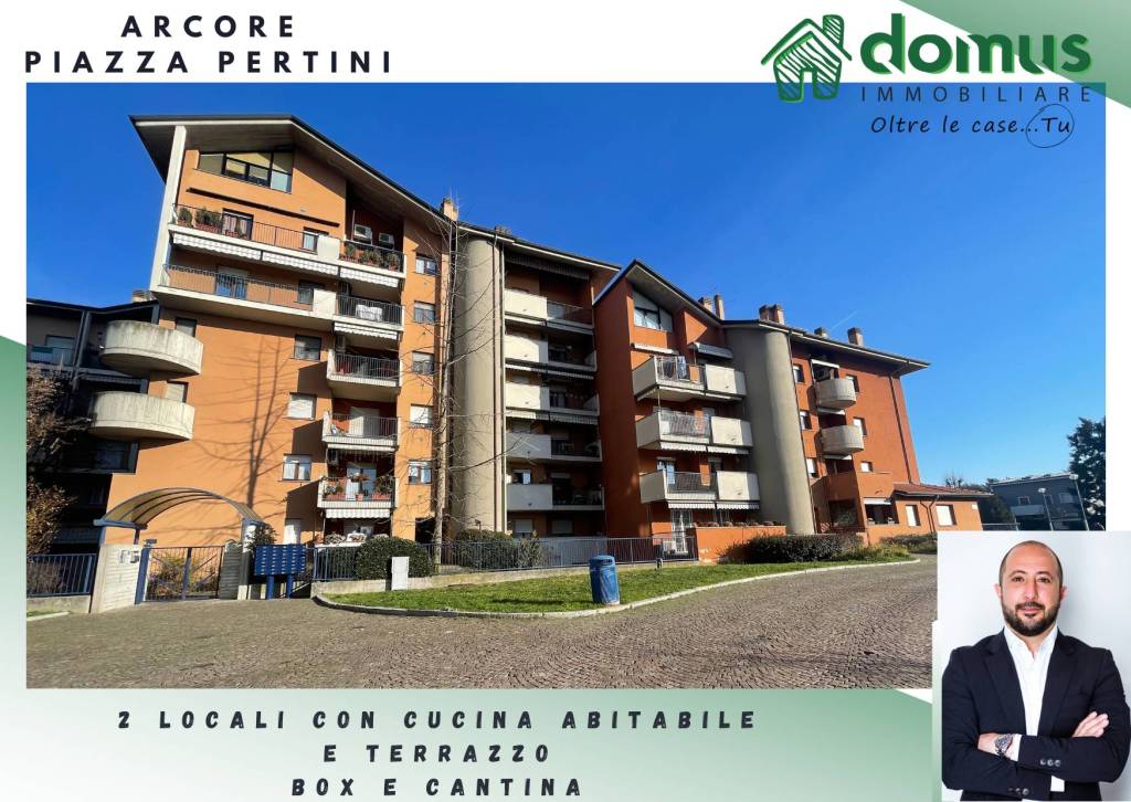 Appartamento in vendita ad Arcore piazza Sandro Pertini, 30