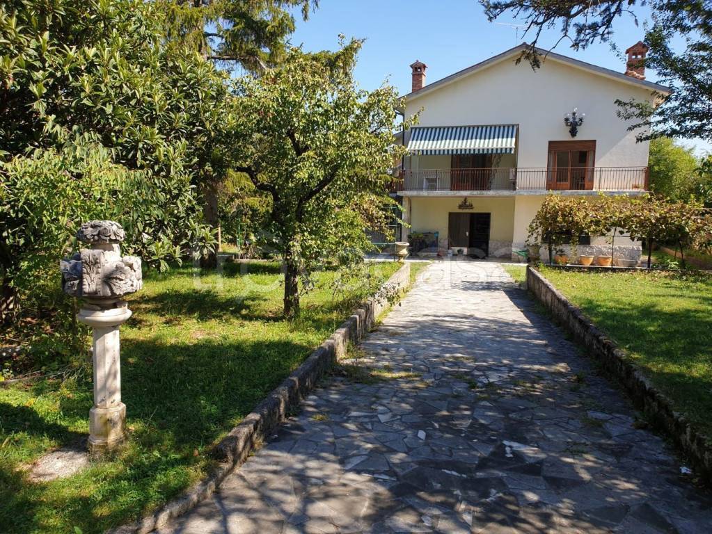 Villa in in vendita da privato a Duino Aurisina frazione Aurisina Santa Croce, 22