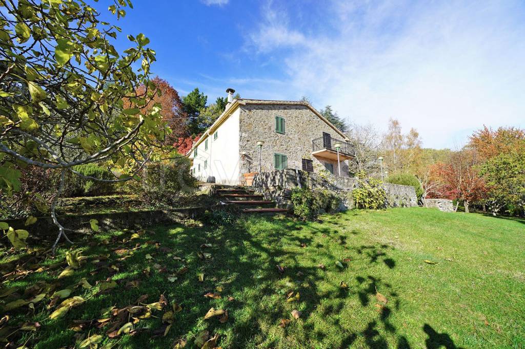 Casale in vendita ad Arcidosso strada Comunale di Salaiola