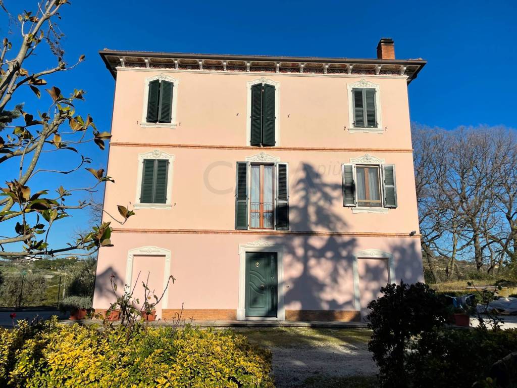 Villa in vendita a Monsampolo del Tronto contrada Sant'Egidio, 24
