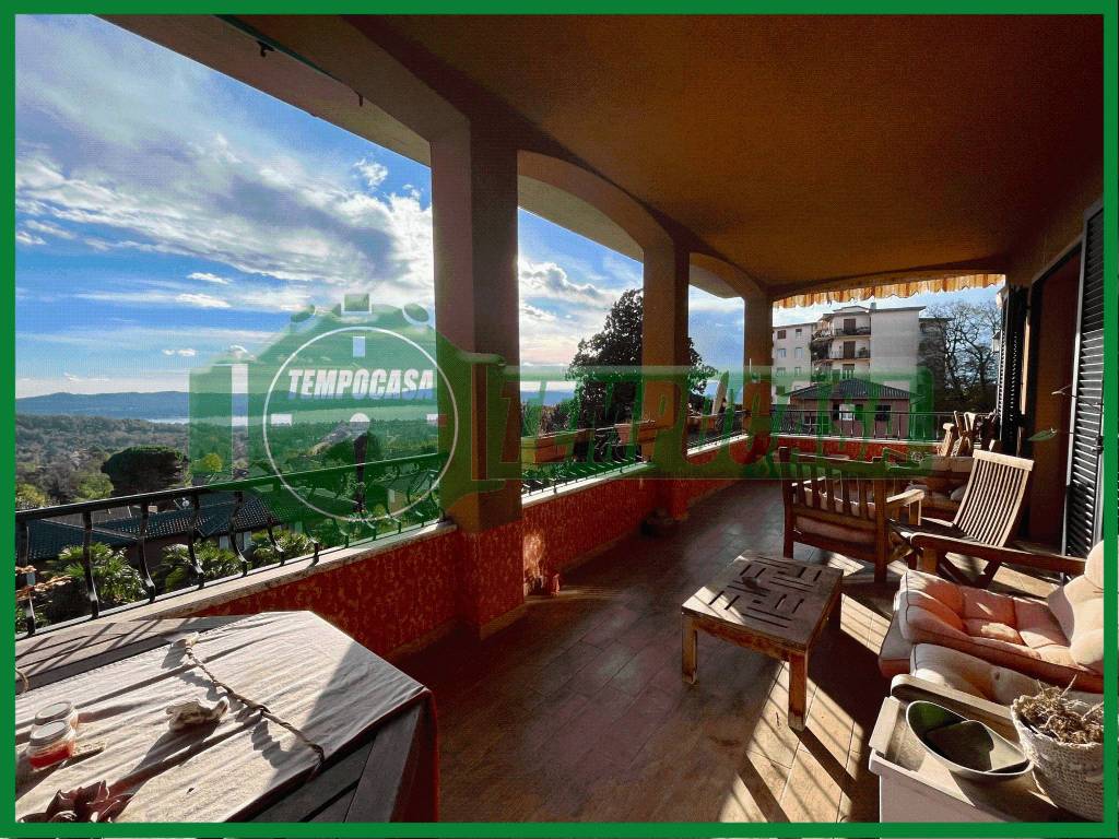 Appartamento in vendita a Barasso via Paolo Comolli, 15