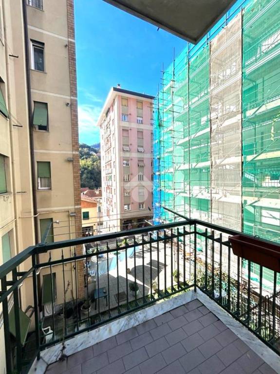 Appartamento in vendita a Campomorone via Alcide de Gasperi, 24