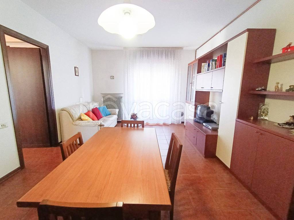 Appartamento in vendita ad Adria via Palmiro Togliatti