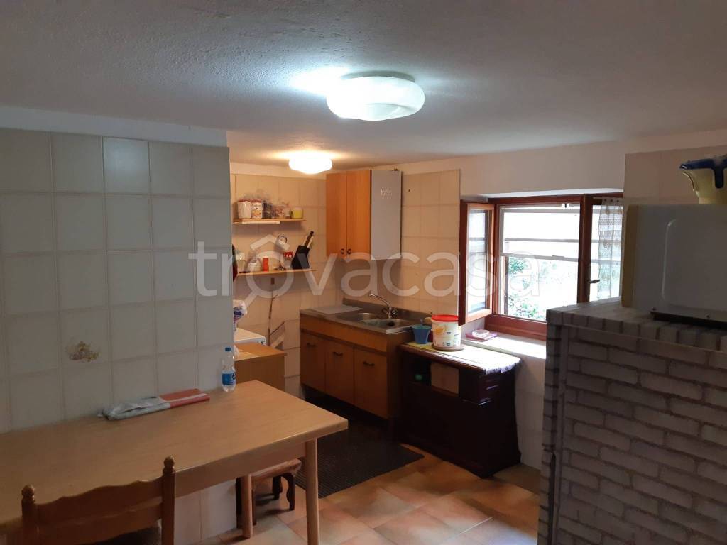 Casa Indipendente in in vendita da privato ad Antrona Schieranco frazione Locasca, 8