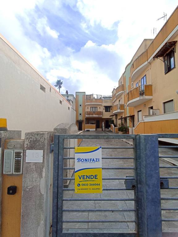 Appartamento in vendita ad Alezio via Giovanni Battista Pirelli